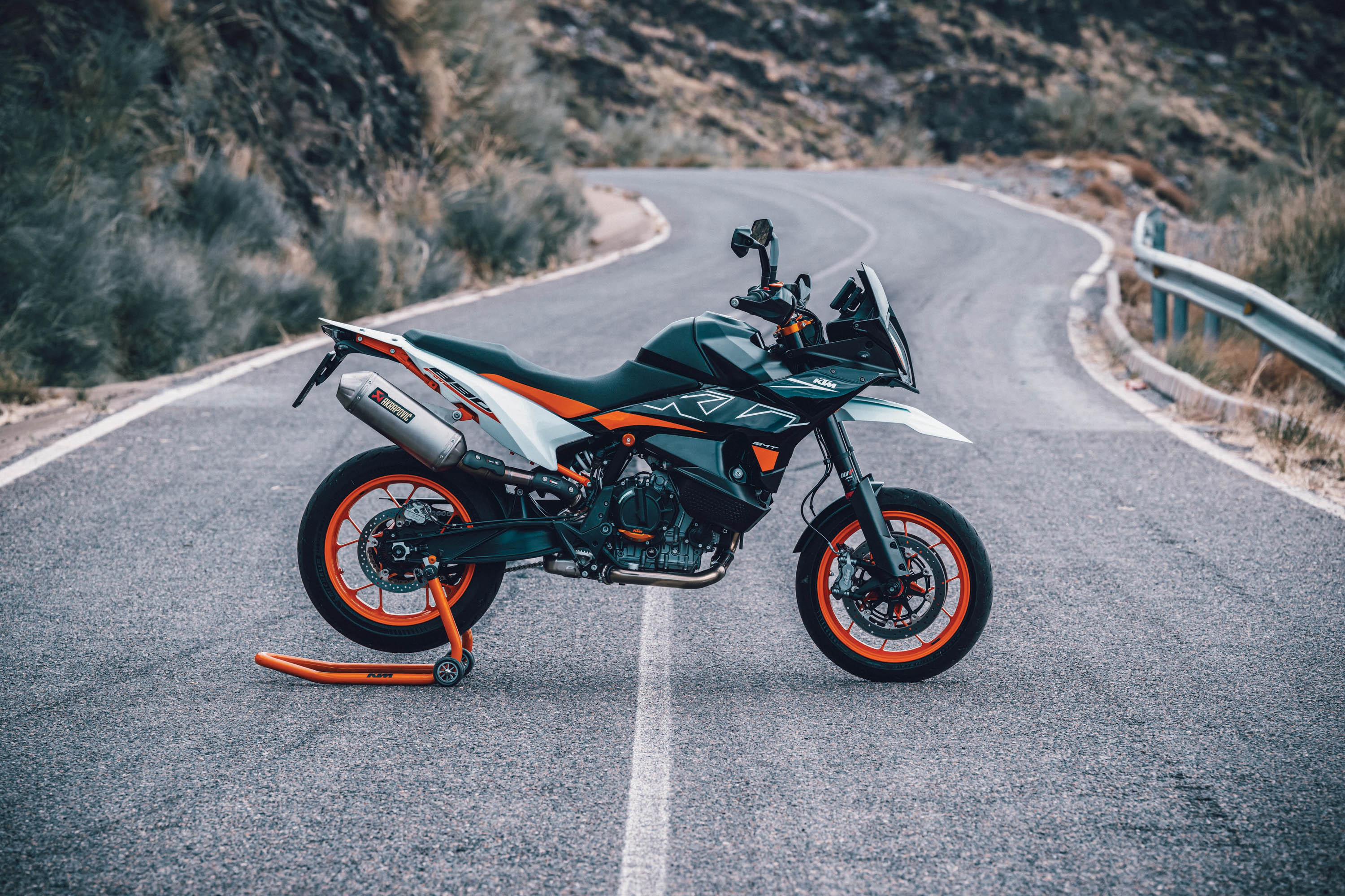 KTM 890 SMT - Η επίσημη παρουσίαση | MOTOMAG
